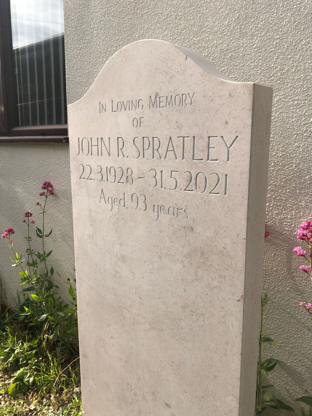 British Stone Memorials – Oxfordshire Memorials
